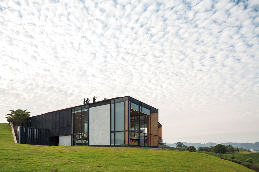 จิบชากลางไร่ที่ Chui Fong Tea-Café (ไร่ชาฉุยฟง) - room