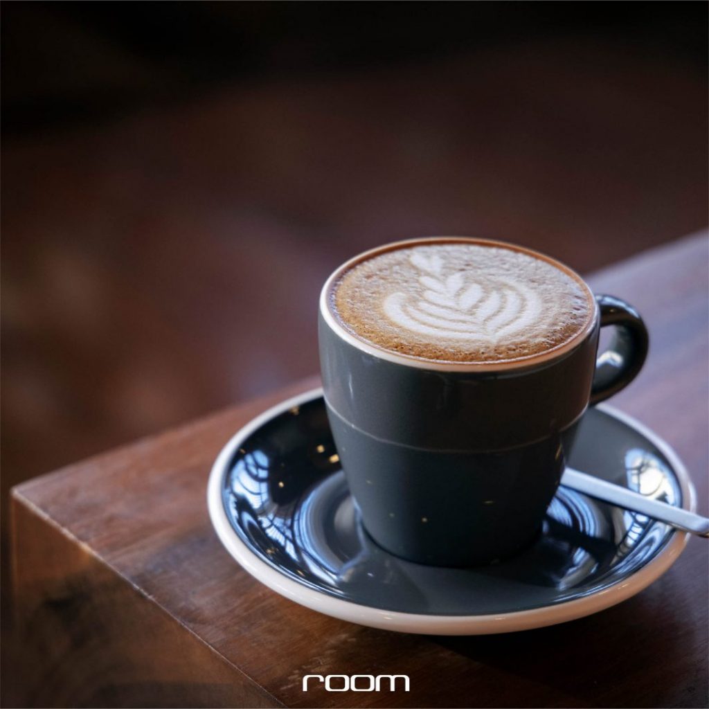 Koff&Things.th คาเฟ่เชียงใหม่ อบอุ่นด้วยงานไม้ สวยได้ฟีลเกียวโต- room
