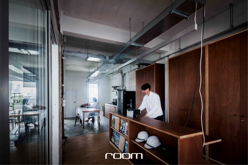 PAVA ARCHITECTS เปลี่ยนหอพักเป็นออฟฟิศสถาปนิก - room