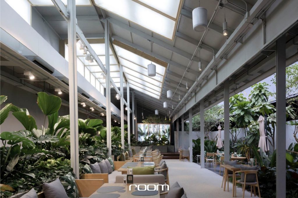 WH cafe วังหิ่งห้อย ในบรรยากาศของร้านอาหารกลางสวนทรอปิคัล - room