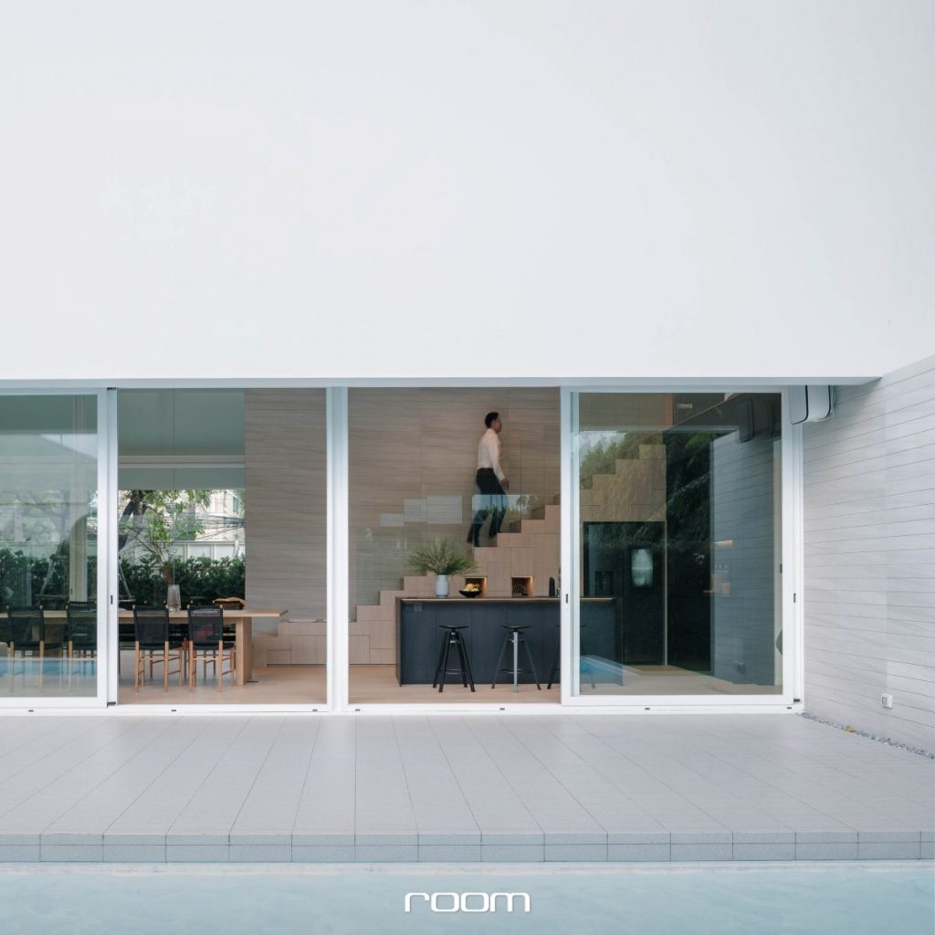 TJ HOUSE บ้านโมเดิร์น ที่เชื่อมโยงมุมมองอันร่มรื่นสู่ทุกพื้นที่