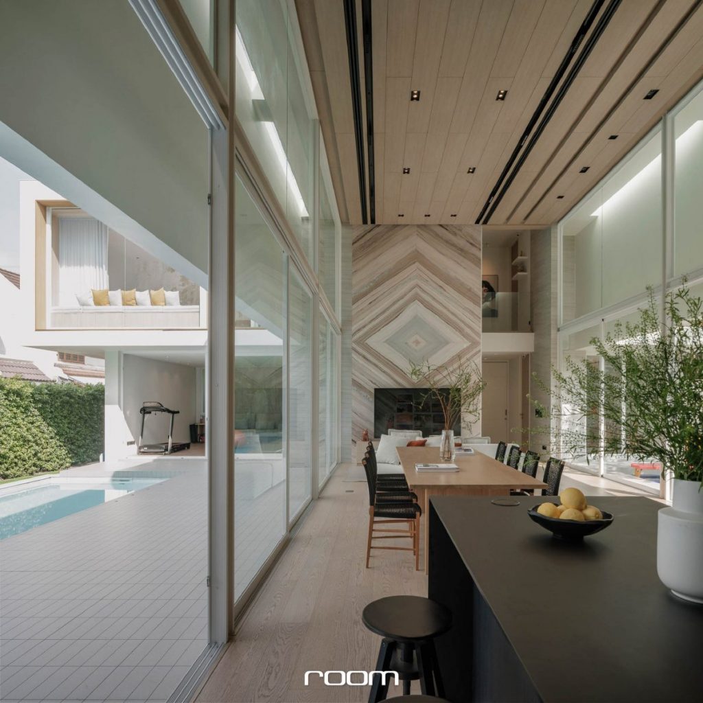 TJ HOUSE บ้านโมเดิร์น ที่เชื่อมโยงมุมมองอันร่มรื่นสู่ทุกพื้นที่