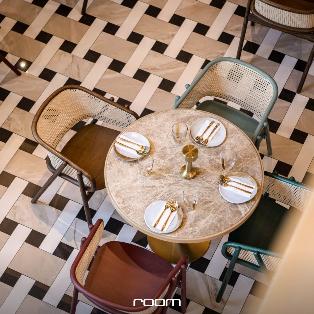 Akanee ตีความวิธีทำอาหารจากเตาไฟ สู่ร้านอาหารไทยโบราณสี่ภาค - room