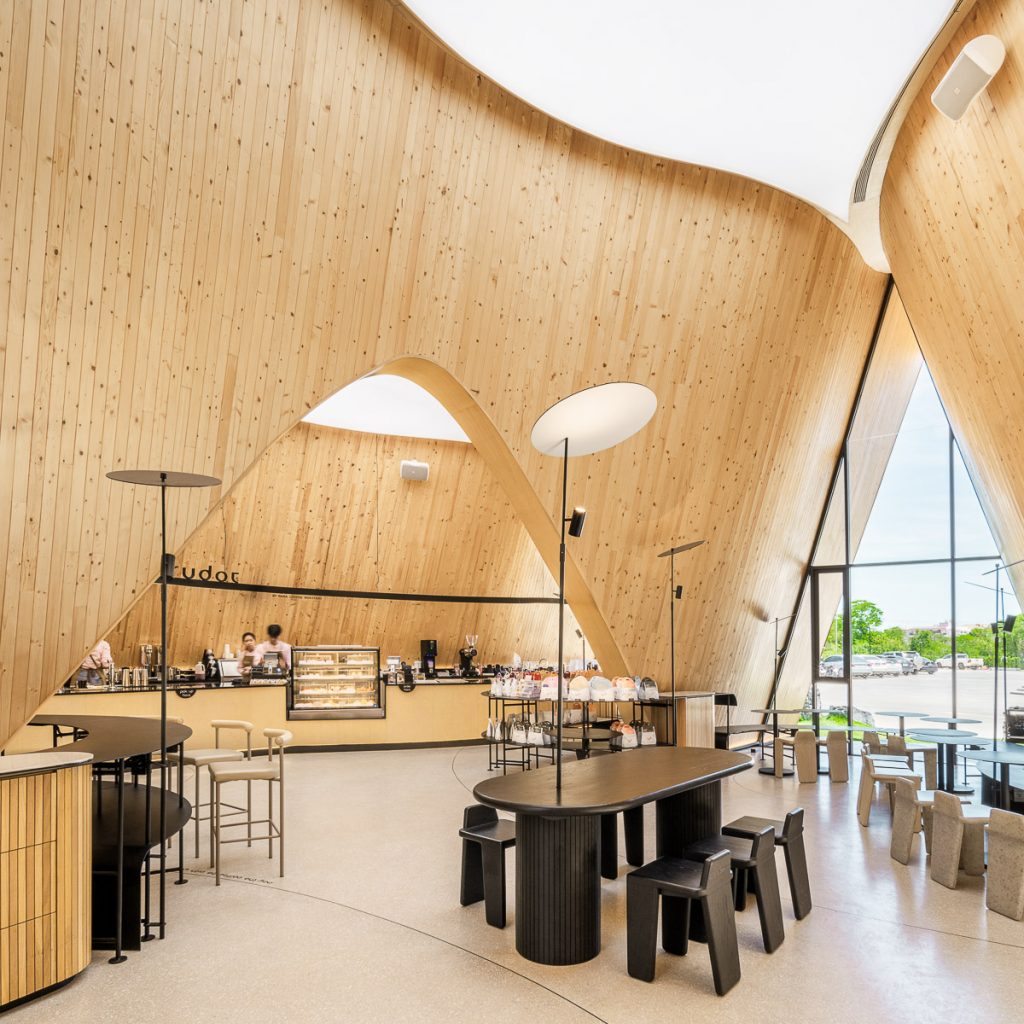 Harudot Chonburi by Nana Coffee Roasters - room