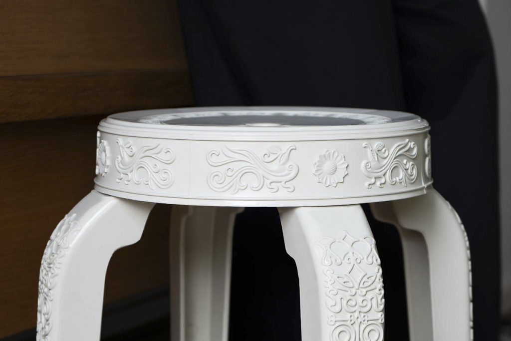 เฌย เก้าอี้ร่วมสมัยที่ถูกปลุกชีพขึ้นมาโดย Rumba Bor - room