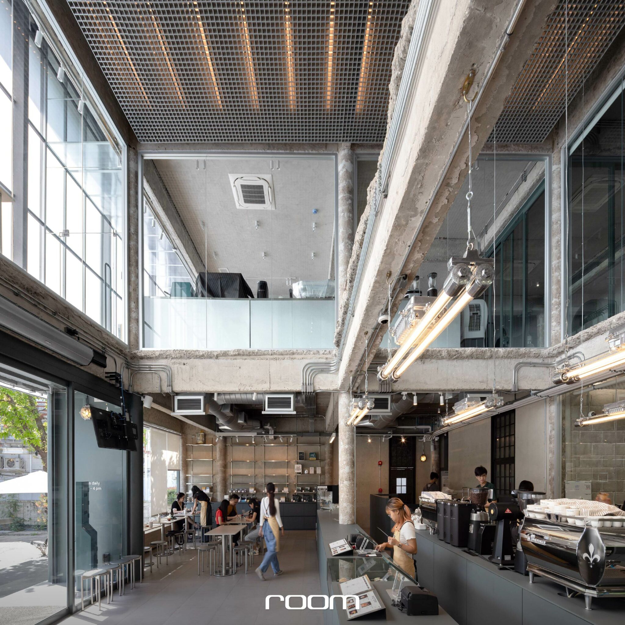 Factory Coffee HQ คาเฟ่สเปเชียลตี้โชว์เสน่ห์อินดัสเทรียล - room