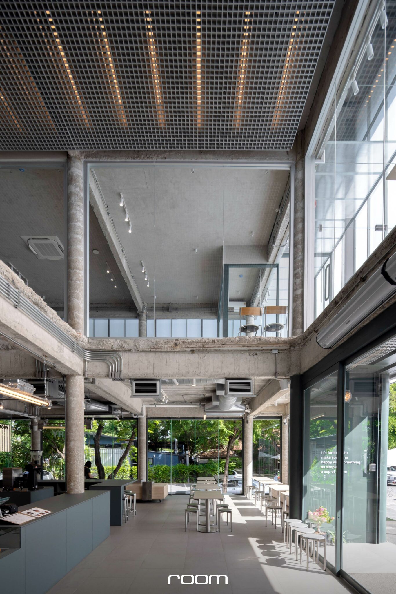 Factory Coffee HQ คาเฟ่สเปเชียลตี้โชว์เสน่ห์อินดัสเทรียล - room