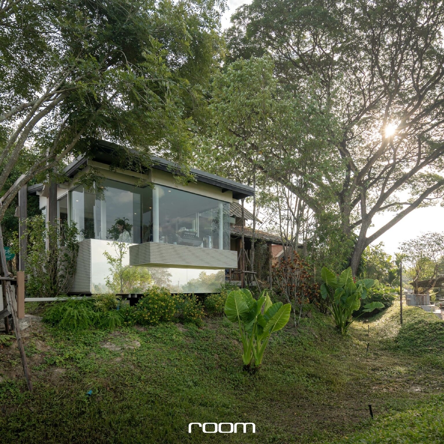 Rab-a-bit ปลี่ยนโฉมอาคารเก่าสู่ร้านอาหารกลิ่นอายงานคราฟต์ท้องถิ่น