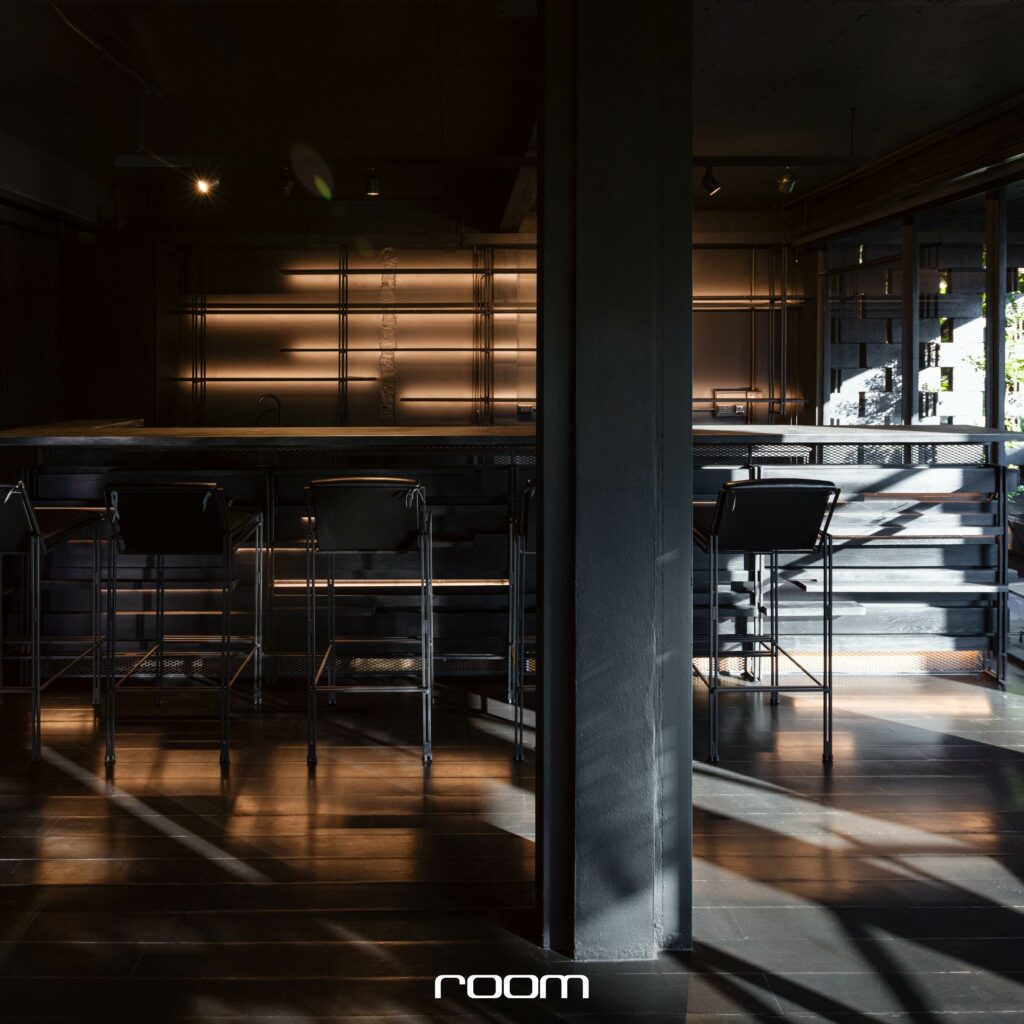 NIN BAR & CAFÉ ที่พักเชียงใหม่ สัมผัสความสงบในที่พักสีดำ - room