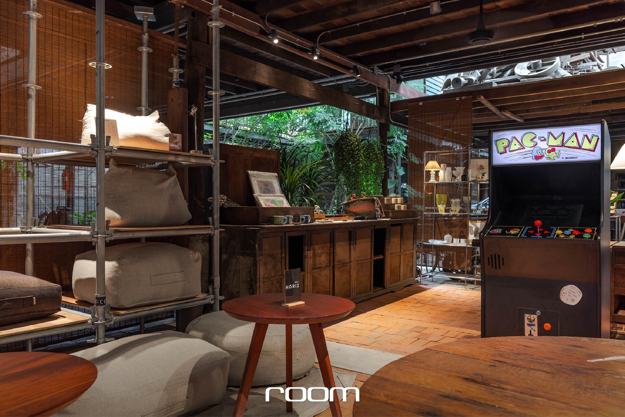 Vanich house คาเฟ่ตลาดน้อย ในโรงกลึงที่เป็นบ้านไม้เก่าอายุเกือบร้อยปี