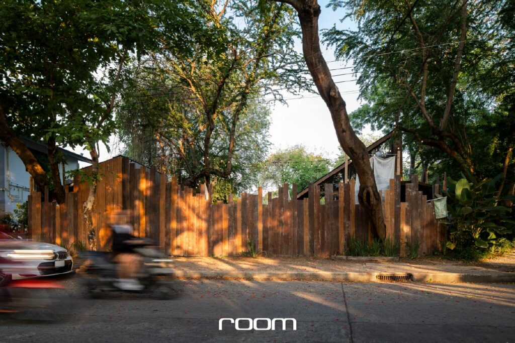 Little Ground Common Spaces Cafe คาเฟ่กึ่งคอมมูนิตี้กลางเมืองอุดรฯ