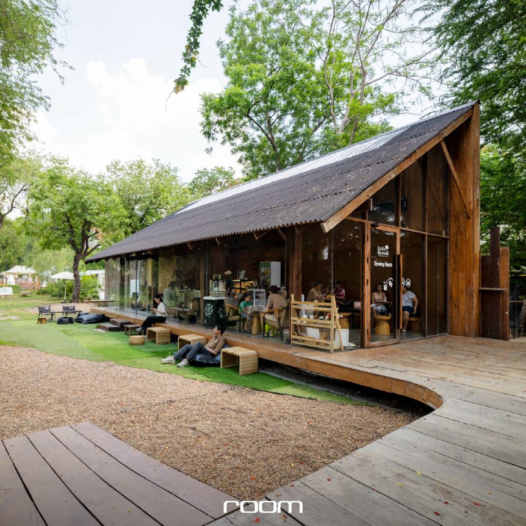 Little Ground Common Spaces Cafe คาเฟ่กึ่งคอมมูนิตี้กลางเมืองอุดรฯ